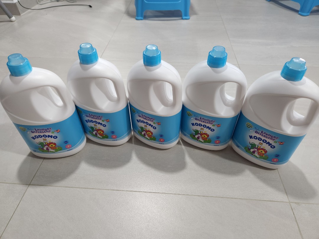 Kodomo detergent x 5 sets, Babies & Kids, Bathing & Changing, Bathtub ...