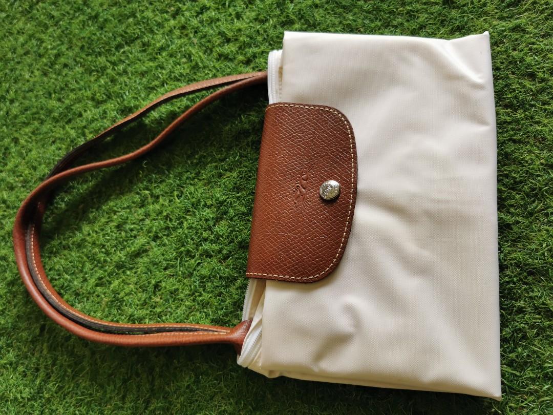 Longchamp Pliage white, Women's Fashion, Bags & Wallets, Shoulder Bags ...