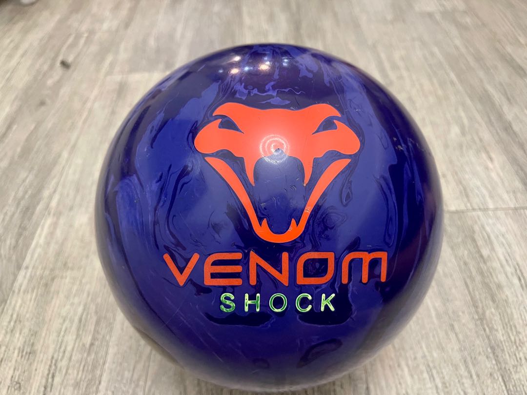 15lbs Bowling Ball (Motiv Venom Shock), Sports Equipment, Sports ...