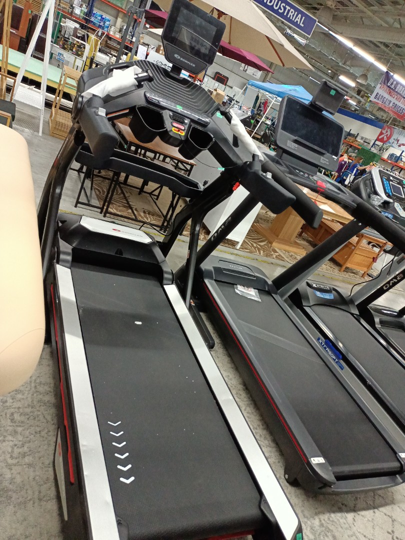 Motorized Treadmill (110v), Sports Equipment, Exercise & Fitness, Cardio & Fitness Machines on ...