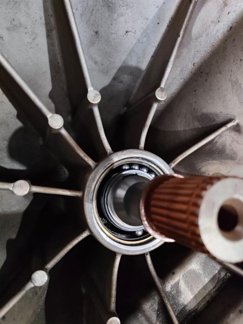 Nissan GTR R35 flywheel housing, bell housing, Car Accessories ...