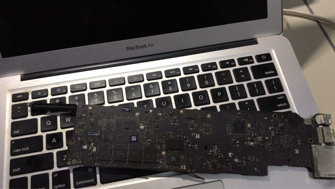 Repair Macbook No Power Display | Apple Service Specialist | Macbook ...