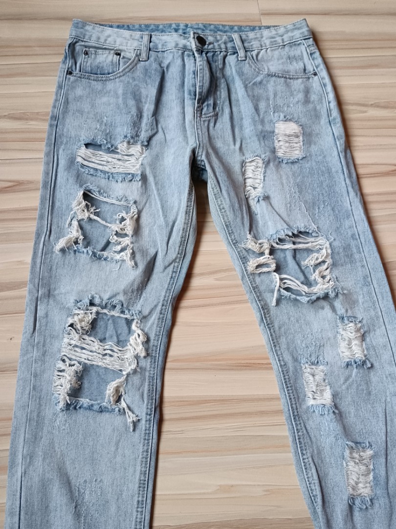 Tattered Jeans, Women's Fashion, Bottoms, Jeans on Carousell