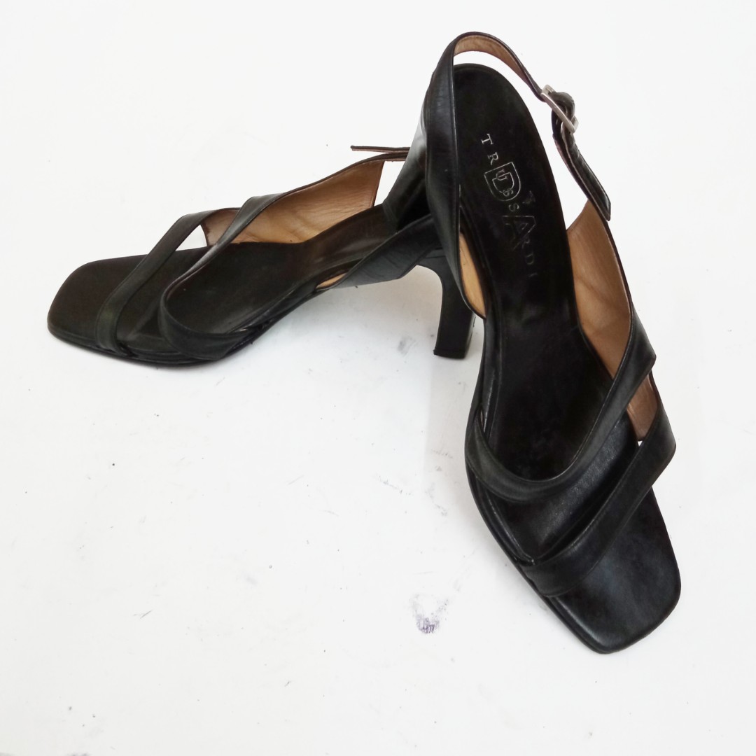 Trussardi Black Leather Shoes US8, Women's Fashion, Footwear, Heels on ...