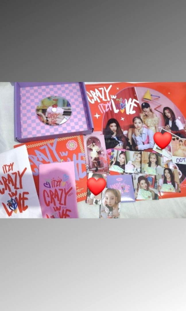 UNSEALED ITZY CIL ALBUM (LIA VERSION), Hobbies & Toys, Memorabilia ...