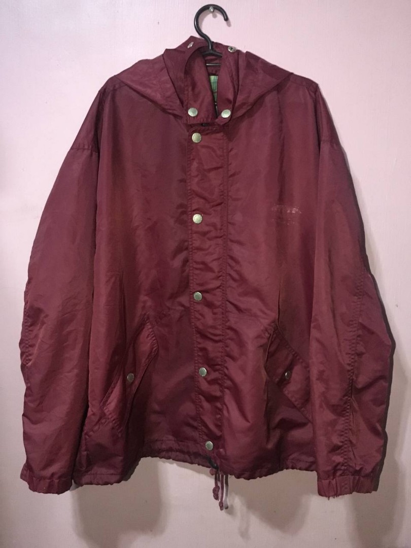 WIND BREAKER, Men's Fashion, Coats, Jackets and Outerwear on Carousell