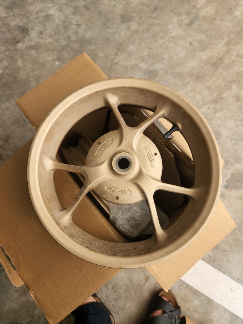 1 set of Aerox V1 rims, Motorcycles, Motorcycle Accessories on Carousell