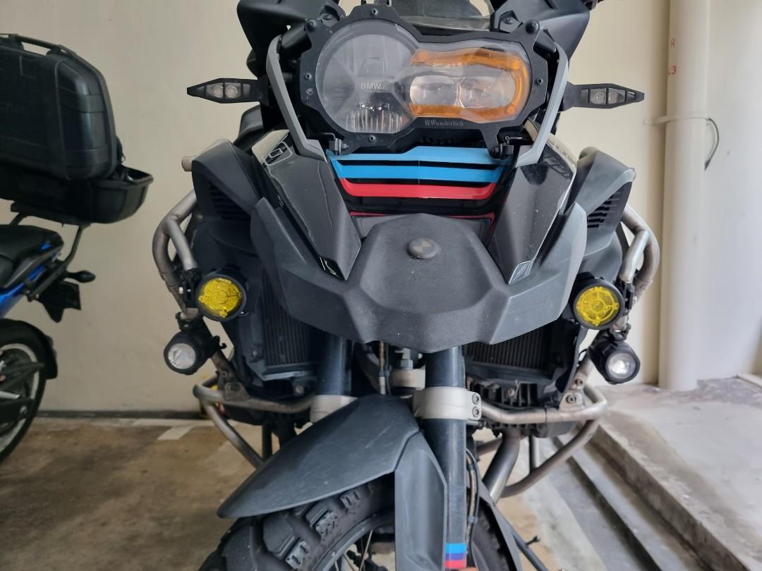 Foglights installed on BMW R1200 GS adventure, Motorcycles, Motorcycle ...