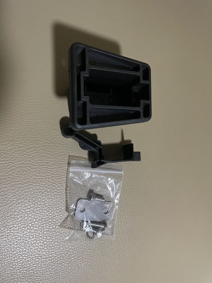 Brompton Front Block Bag Adapter, Sports Equipment, Bicycles & Parts ...