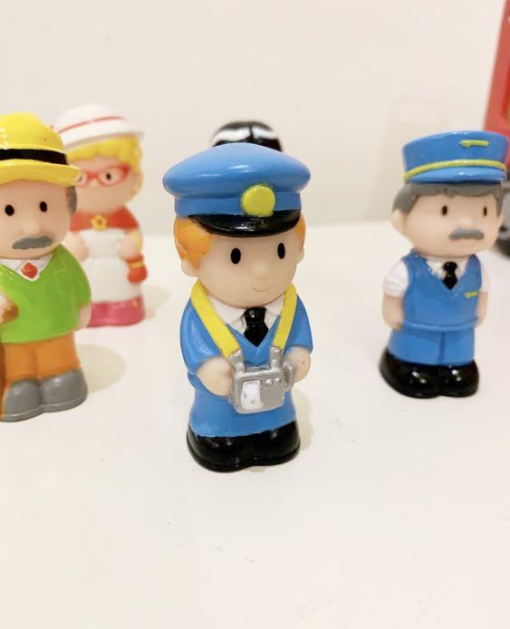 Happyland London Bus Set, Bayi & Anak, Mainan & Baby Walker di Carousell