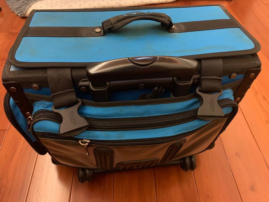 Hawk Large Boxtype Trolley w/ Lunch Kit & Raincover, Hobbies & Toys ...