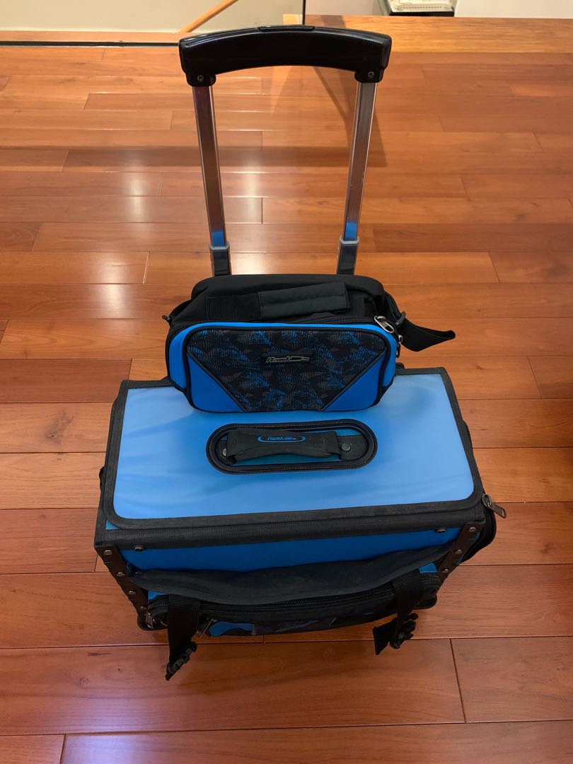 Hawk Large Boxtype Trolley w/ Lunch Kit & Raincover, Hobbies & Toys ...