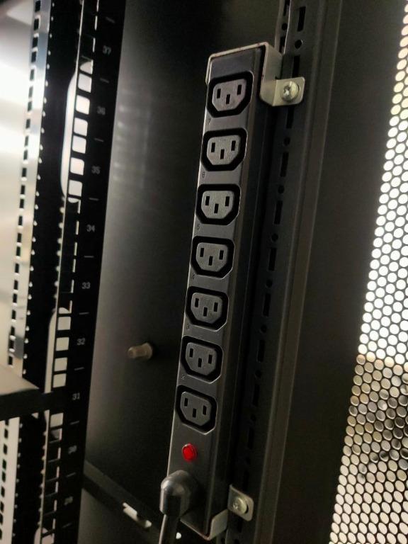 HP 42U Server Rack for sale @$450 each (AAR 1330), Computers & Tech ...