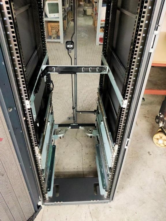 HP 42U Server Rack for sale @$450 each (AAR 1330), Computers & Tech ...