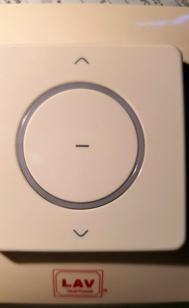 LAV Motorised Projector Screen Wireless Remote Control - White ...