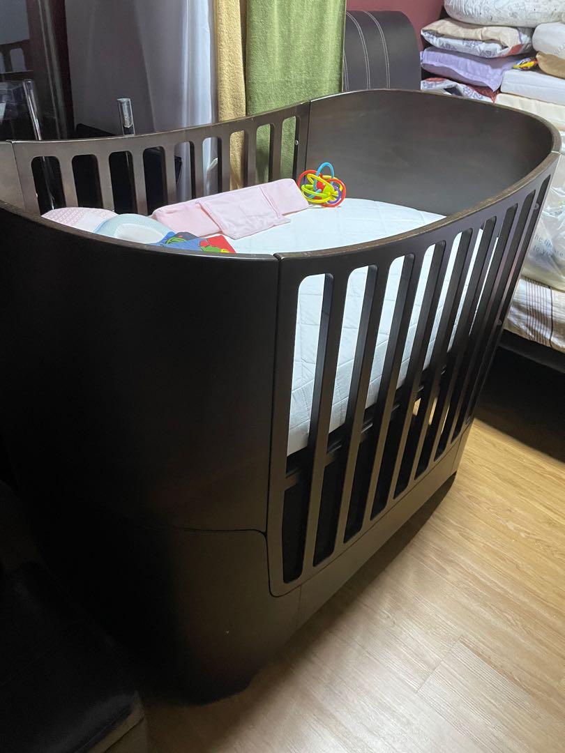 Leander classic baby cot, Babies & Kids, Baby Nursery & Kids Furniture ...