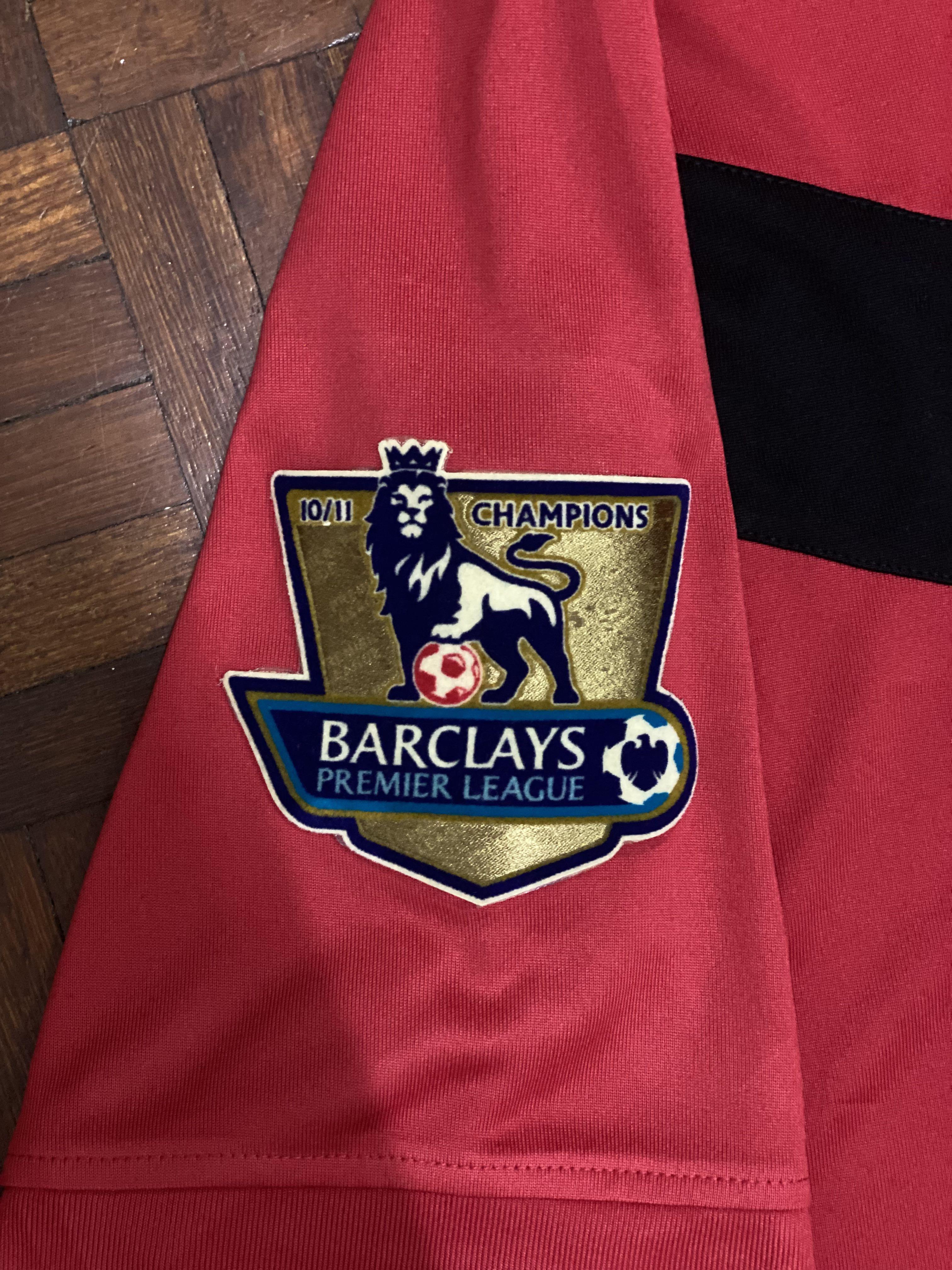 Manchester United 09/10 Original Home Kit, Men's Fashion, Activewear on ...