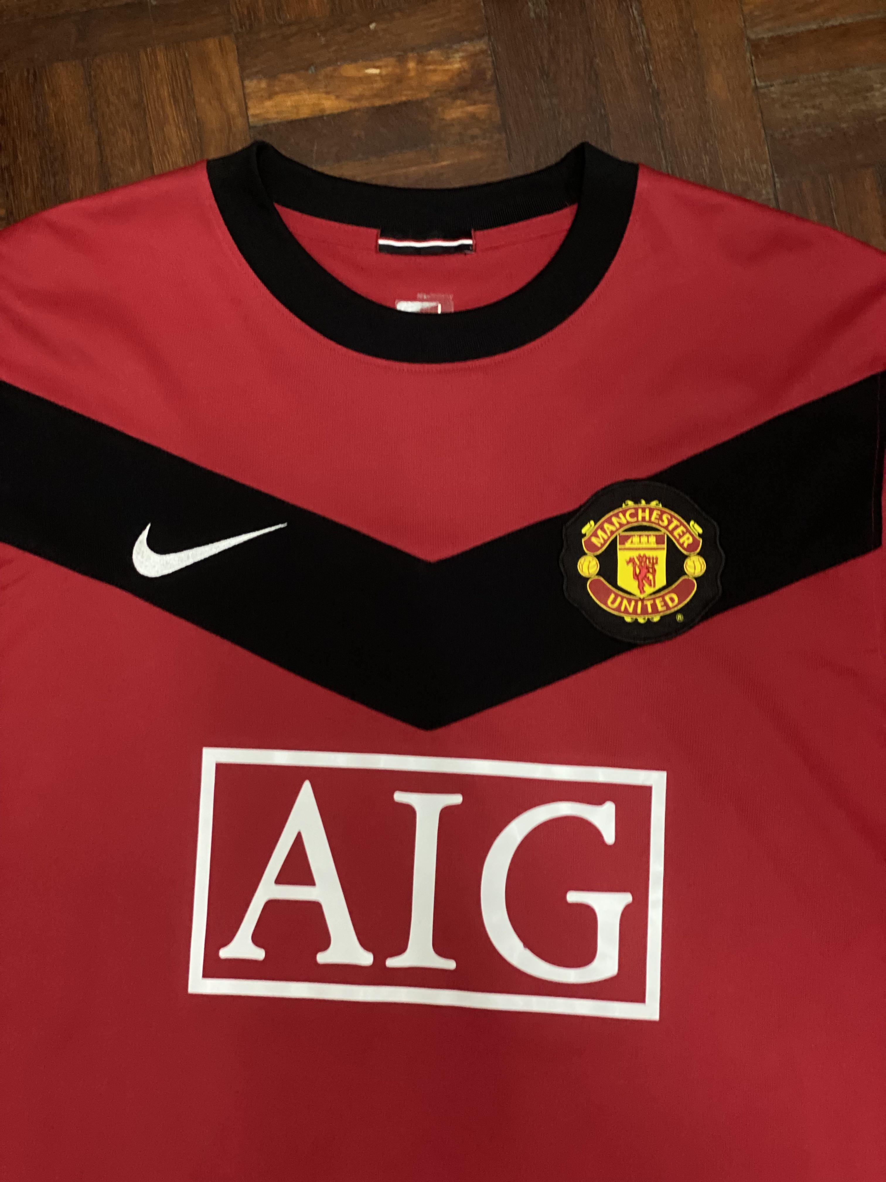 Manchester United 09/10 Original Home Kit, Men's Fashion, Activewear on ...