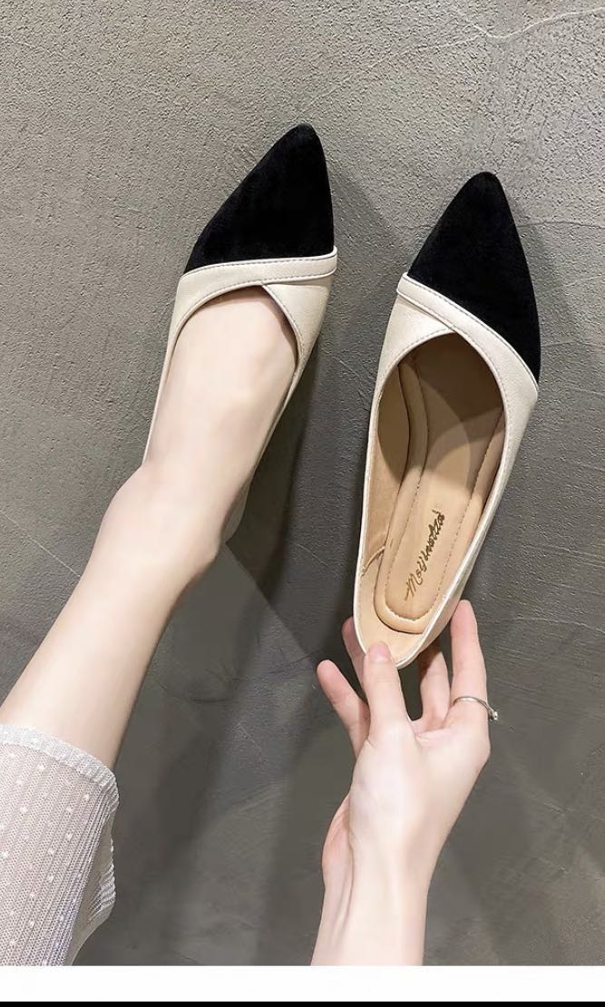 Minimalist Ladies Flats, Women's Fashion, Footwear, Flats on Carousell
