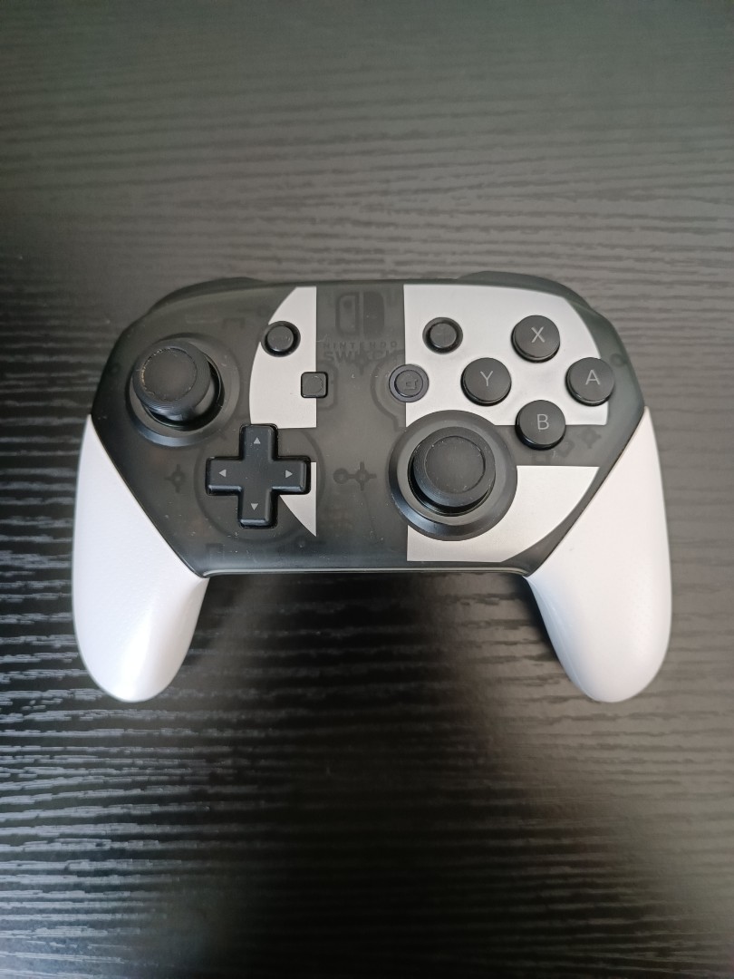 Nintendo switch pro controller Original white black, Video Gaming ...