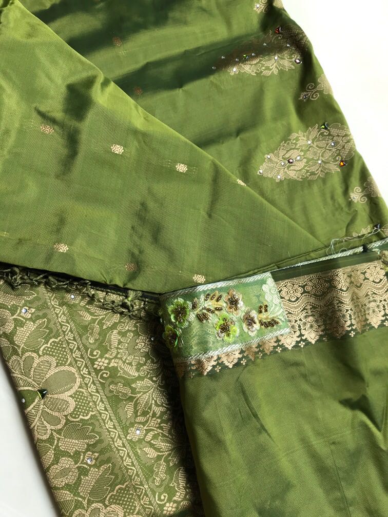 Sari Cloth, Women's Fashion, Dresses & Sets, Traditional & Ethnic wear ...