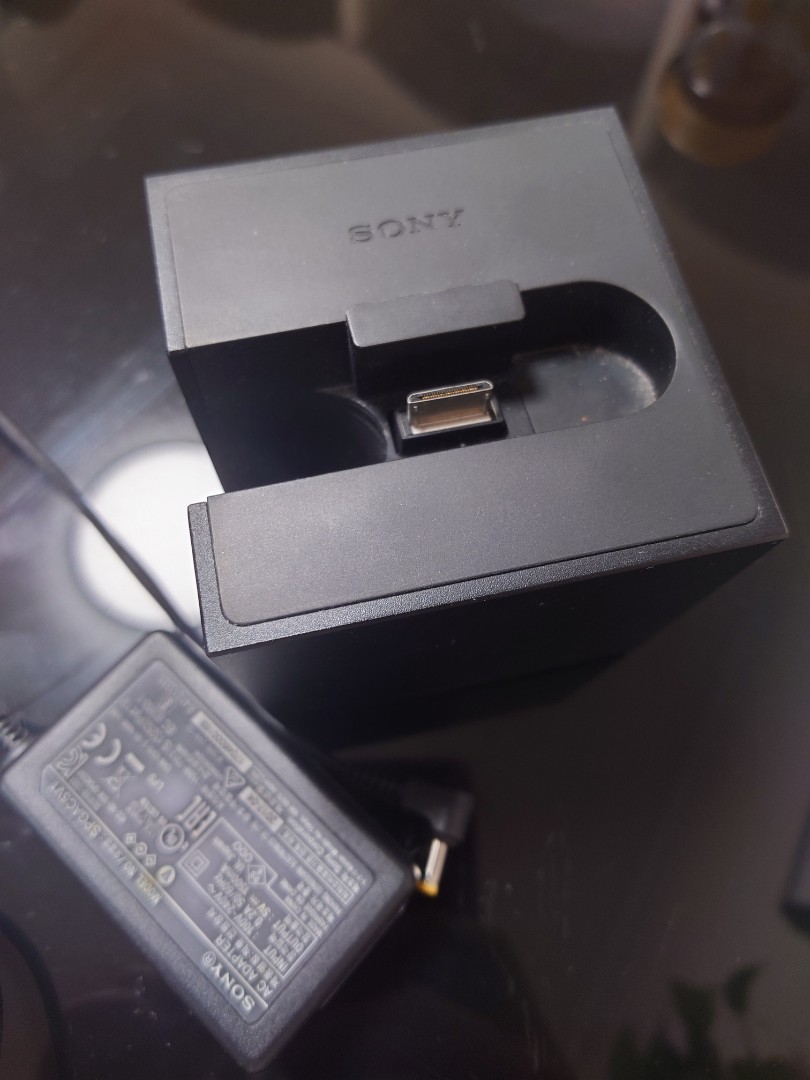 Sony walkman digital output docking BCR-NWH10, 音響器材, 可攜式音響設備 - Carousell