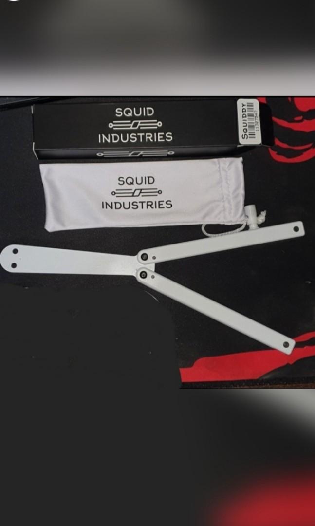 Squiddy Balisong, Hobbies & Toys, Toys & Games on Carousell