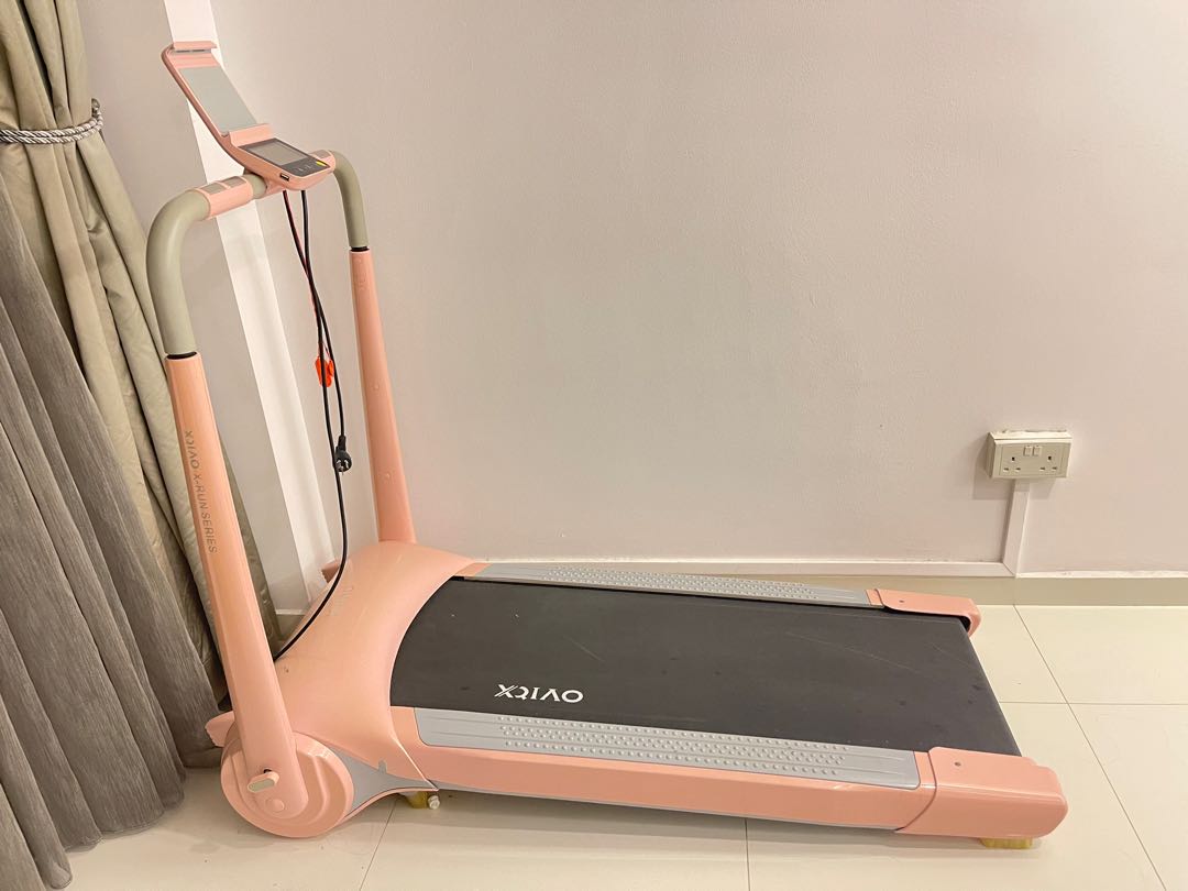 Treadmill pink, Sports Equipment, Exercise & Fitness, Cardio & Fitness ...