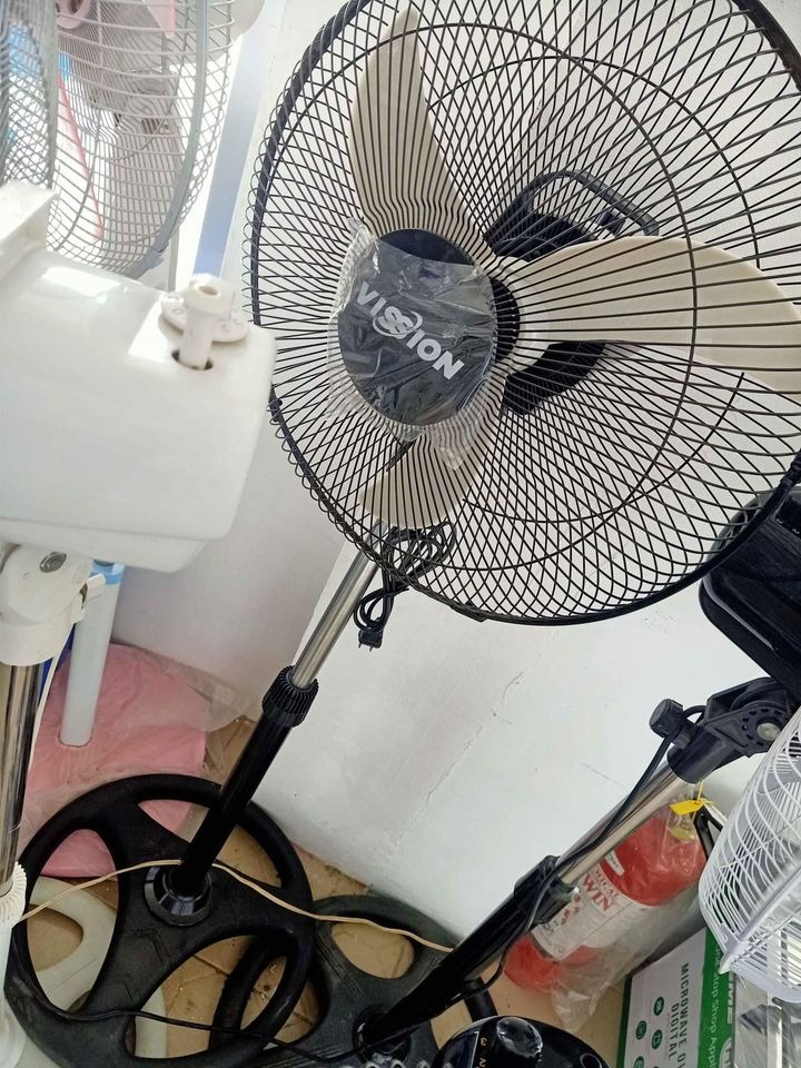 VISSION Stand Fan VSN-3220, Furniture & Home Living, Lighting & Fans ...