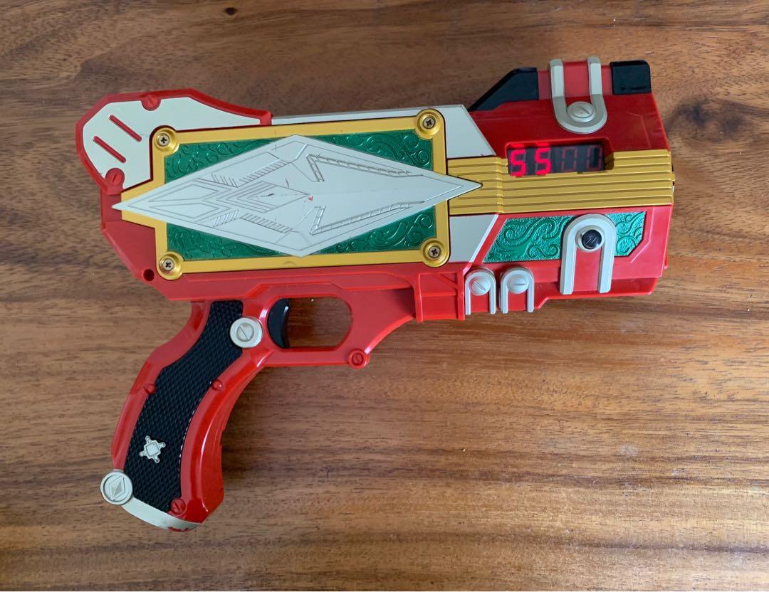 幪面超人 假面騎士 Masked Rider DX GARREN ROUZER, 興趣及遊戲, 玩具 & 遊戲類 - Carousell