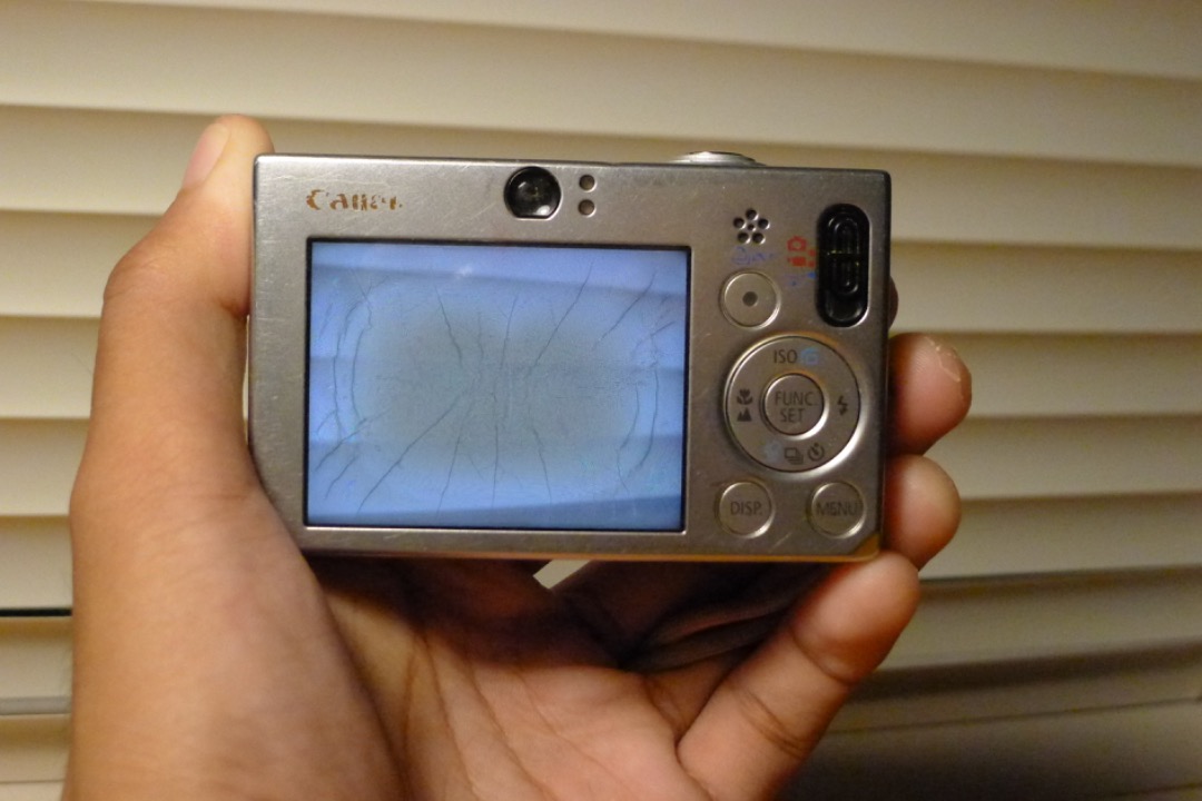 Canon Ixus 70, Photography, Cameras on Carousell