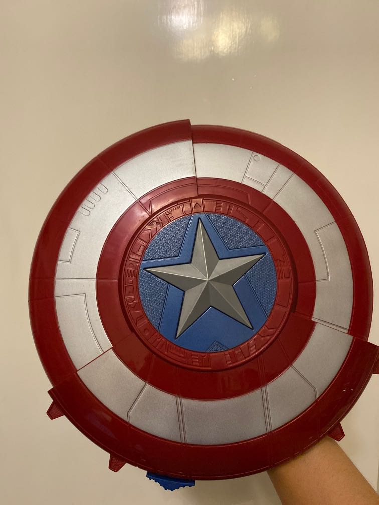 Captain America Shield Nerf Gun and Iron Man Nerf Gun, 興趣及遊戲, 玩具 & 遊戲類 ...