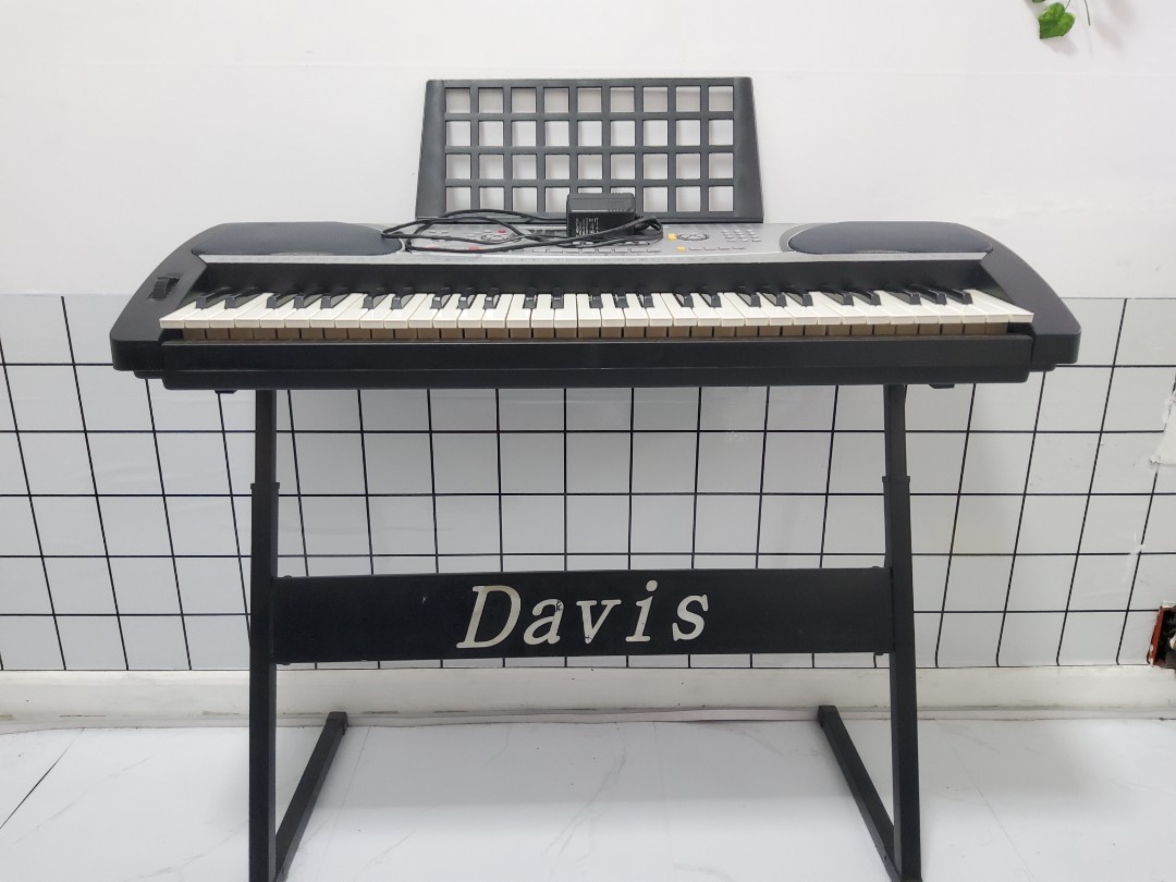 DAVIS D-168 (61-Key keyboard), Hobbies & Toys, Music & Media, Musical ...