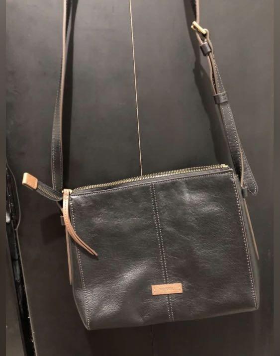 Felicity Cross Body bag - Fossil, Women's Fashion, Bags & Wallets ...