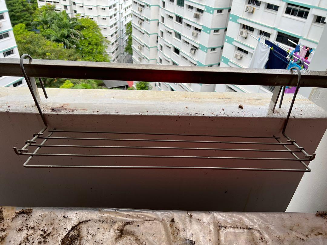 Gardening railing rack, Furniture & Home Living, Gardening, Gardening ...