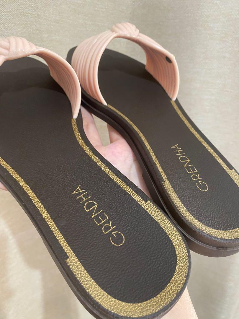GRENDHA Cacau Resort Slide, Women's Fashion, Footwear, Flats & Sandals ...