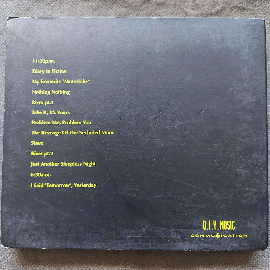 HUH!? (本地獨立樂隊) - When tHe Light is Low CD (94年 舊版, 連紙套, 寫真書), 興趣及遊戲, 音樂 ...