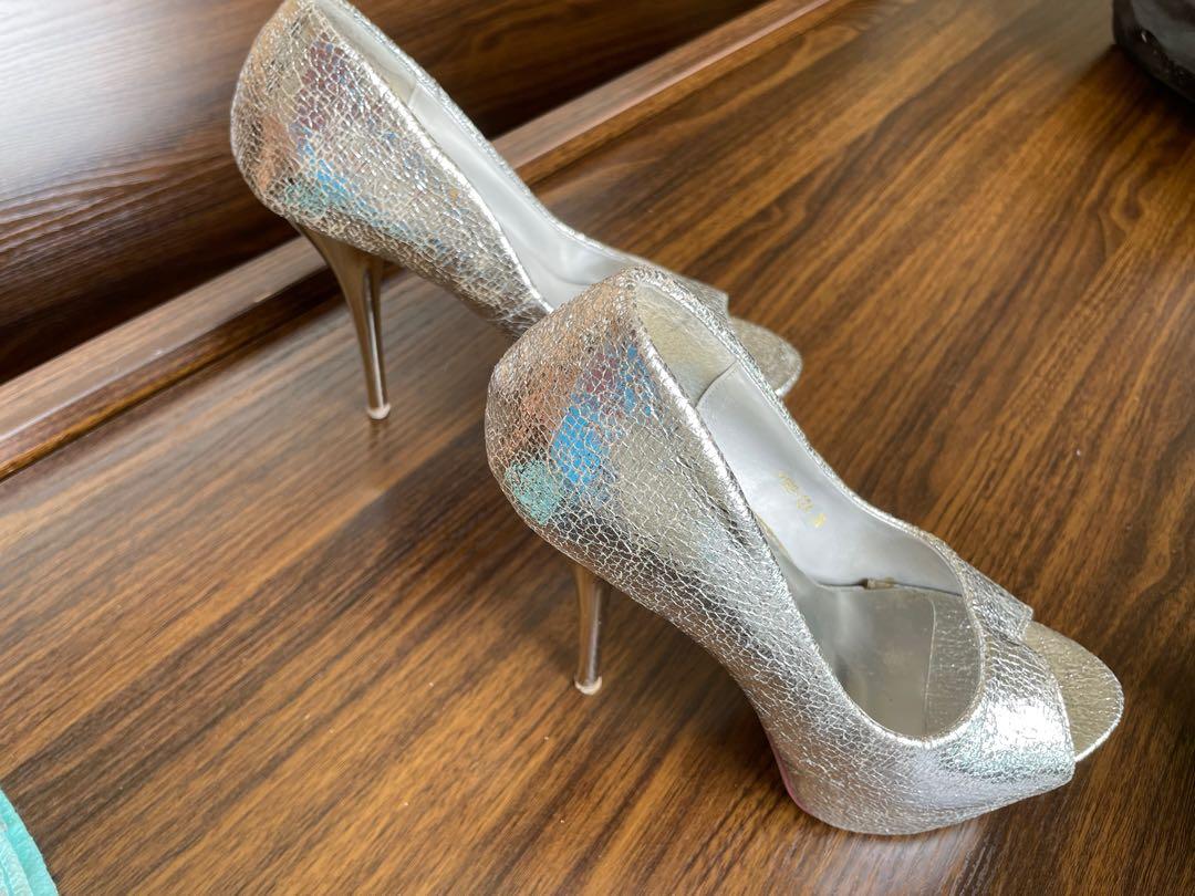 Leaveland pump party shoes, Women's Fashion, Footwear, Heels on Carousell