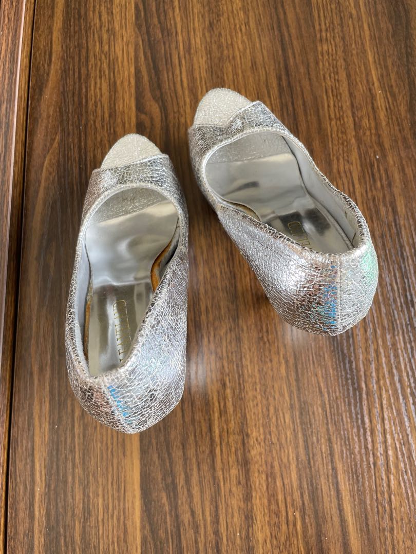 Leaveland pump party shoes, Women's Fashion, Footwear, Heels on Carousell