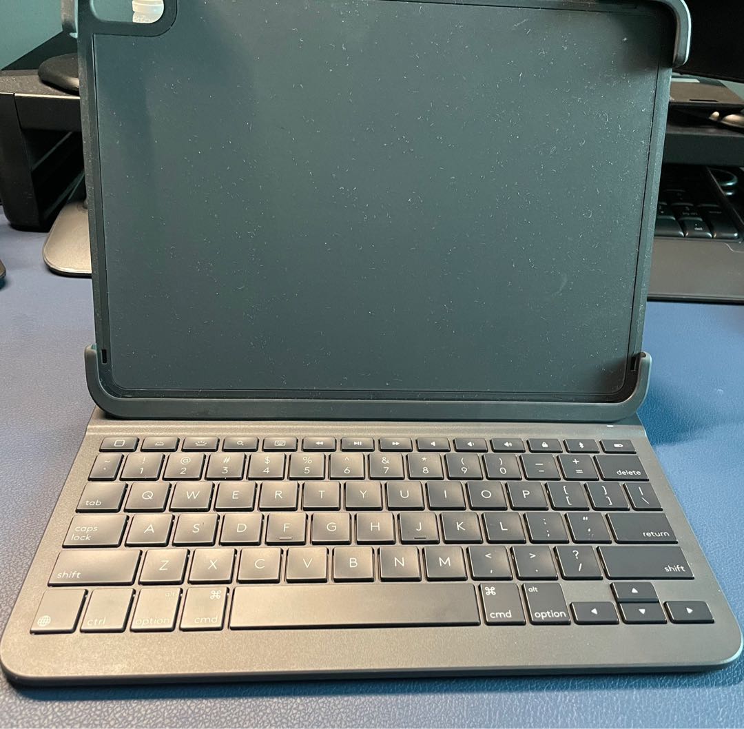 Logitech iPad Pro 11 2018 keyboard, Computers & Tech, Parts ...