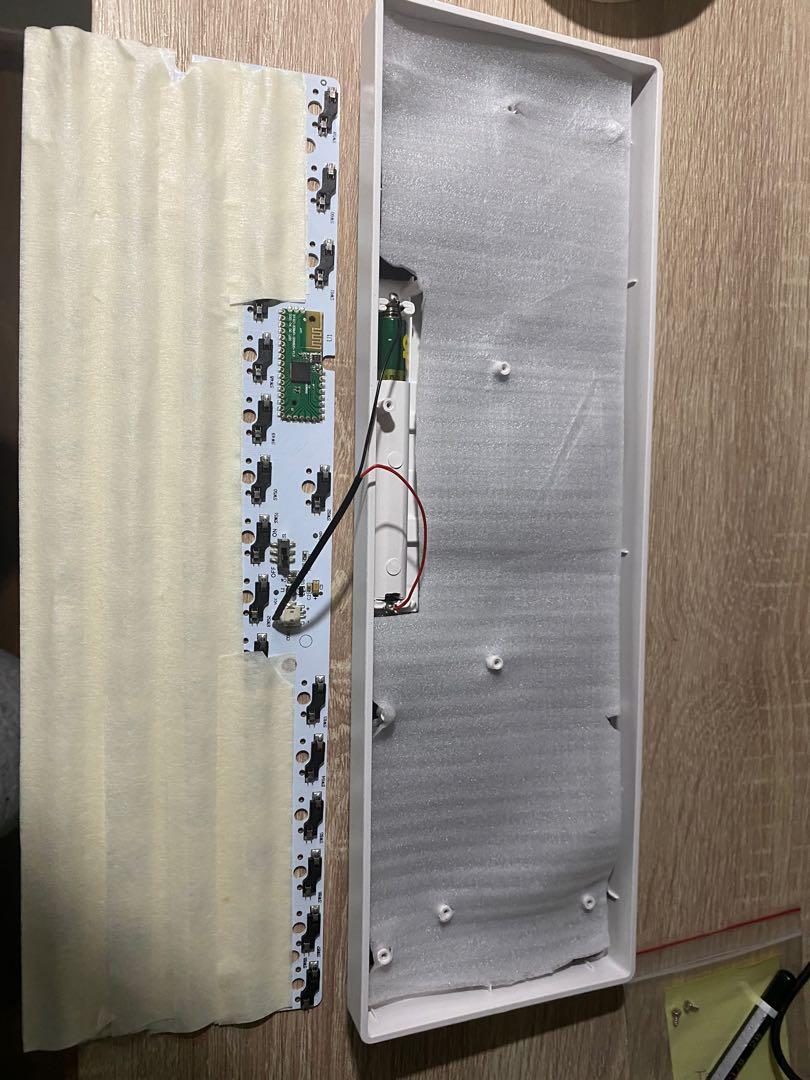 Mechanical keyboard Tes68 with Feker Holy Pandas and iceberg keycaps ...