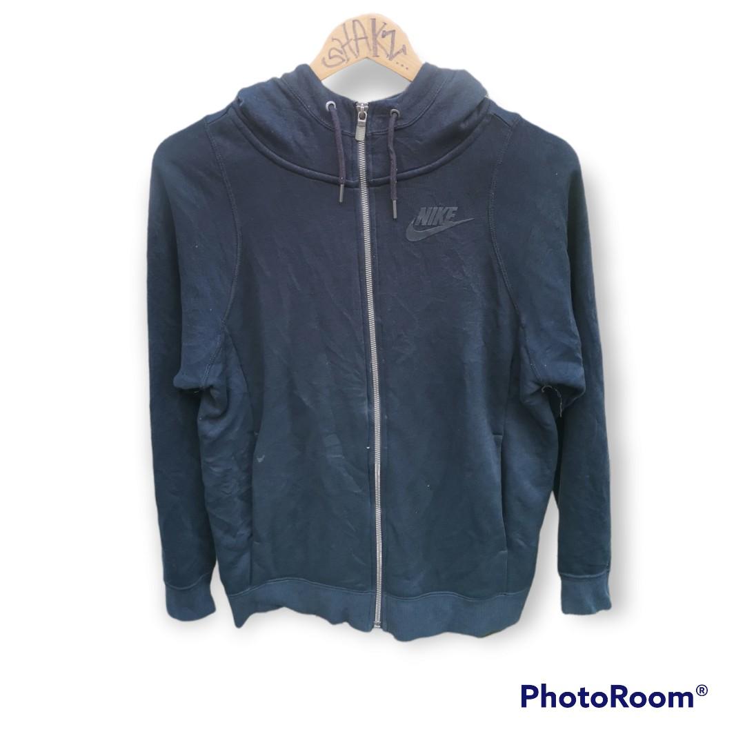 Nike Jacket Red Tag, Men's Fashion, Coats, Jackets and Outerwear on ...