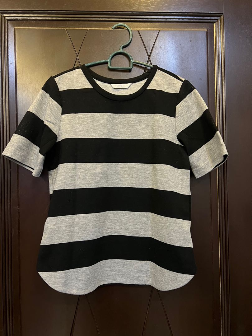 PDI, Women's Fashion, Muslimah Fashion, Tops on Carousell