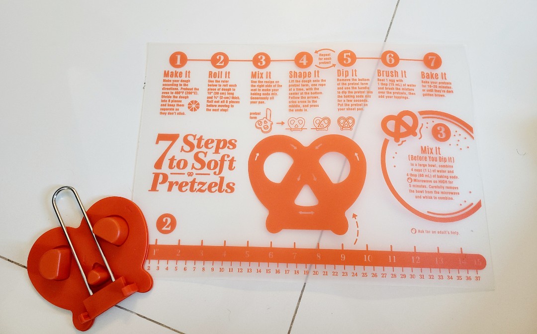 Pretzel making kit by Pampered Chef, Furniture & Home Living ...