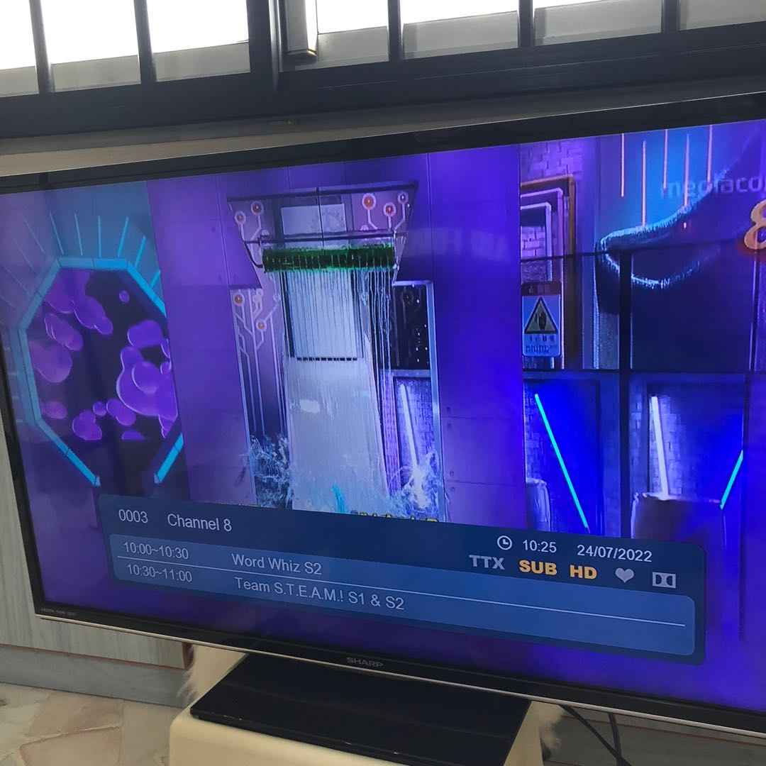 Sharp Aquos 39 inches Tv with new prism antenna, TV & Home Appliances ...