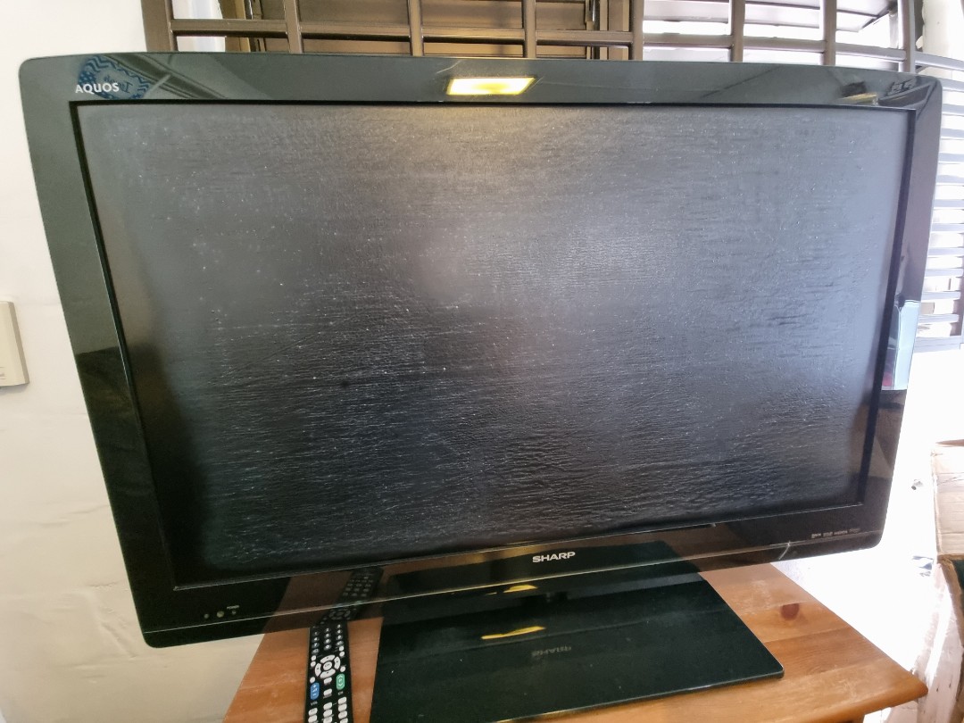 Sharp Aquos 40 inch TV, TV & Home Appliances, TV & Entertainment, TV on Carousell