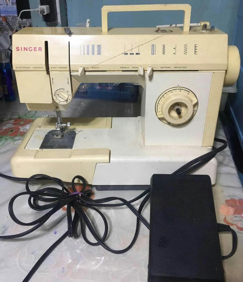Singer Electric Sewing Machine, Furniture & Home Living, Furniture ...