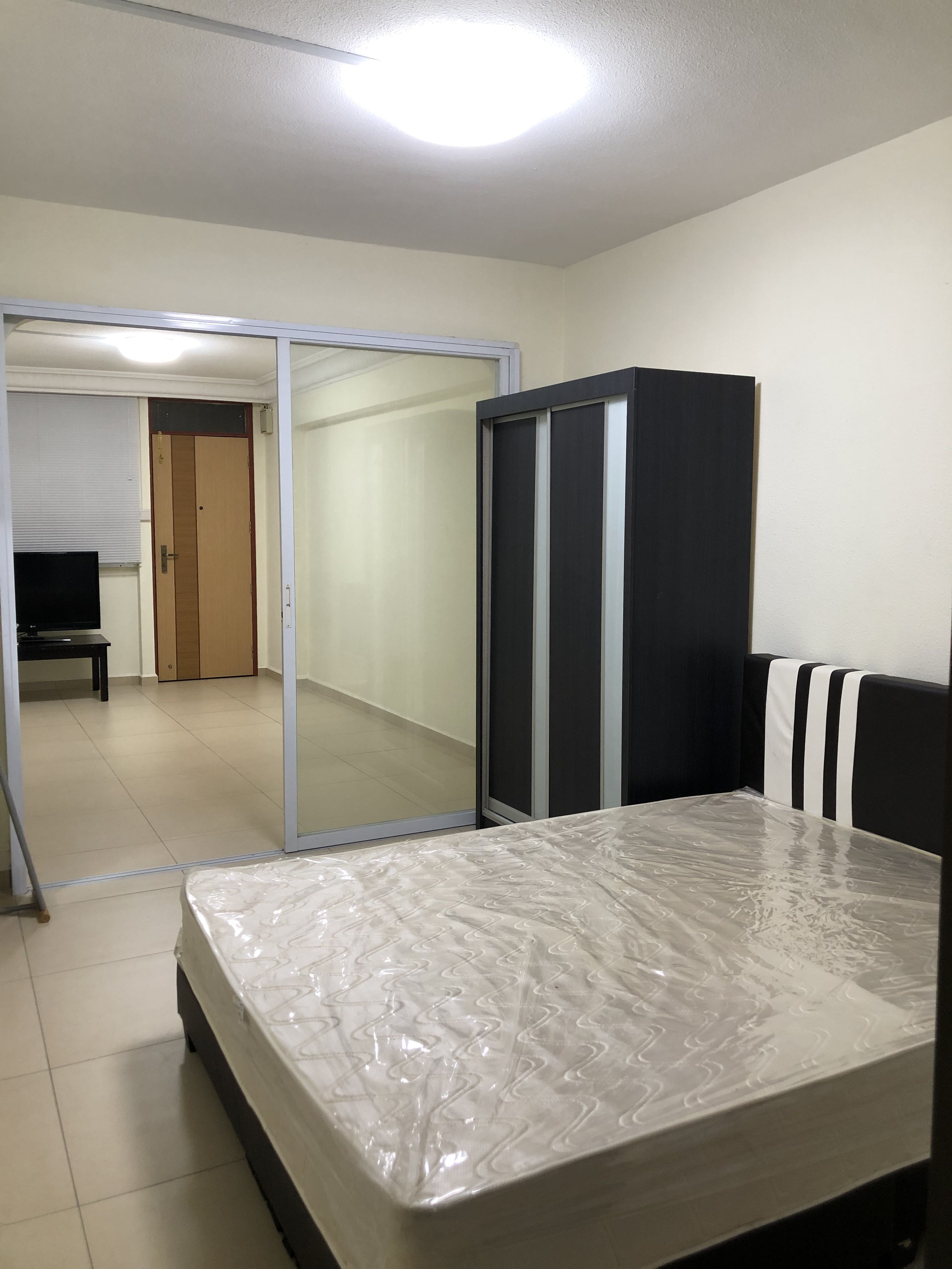 Studio unit for rent (Full privacy, Tampines East MRT below), Property ...