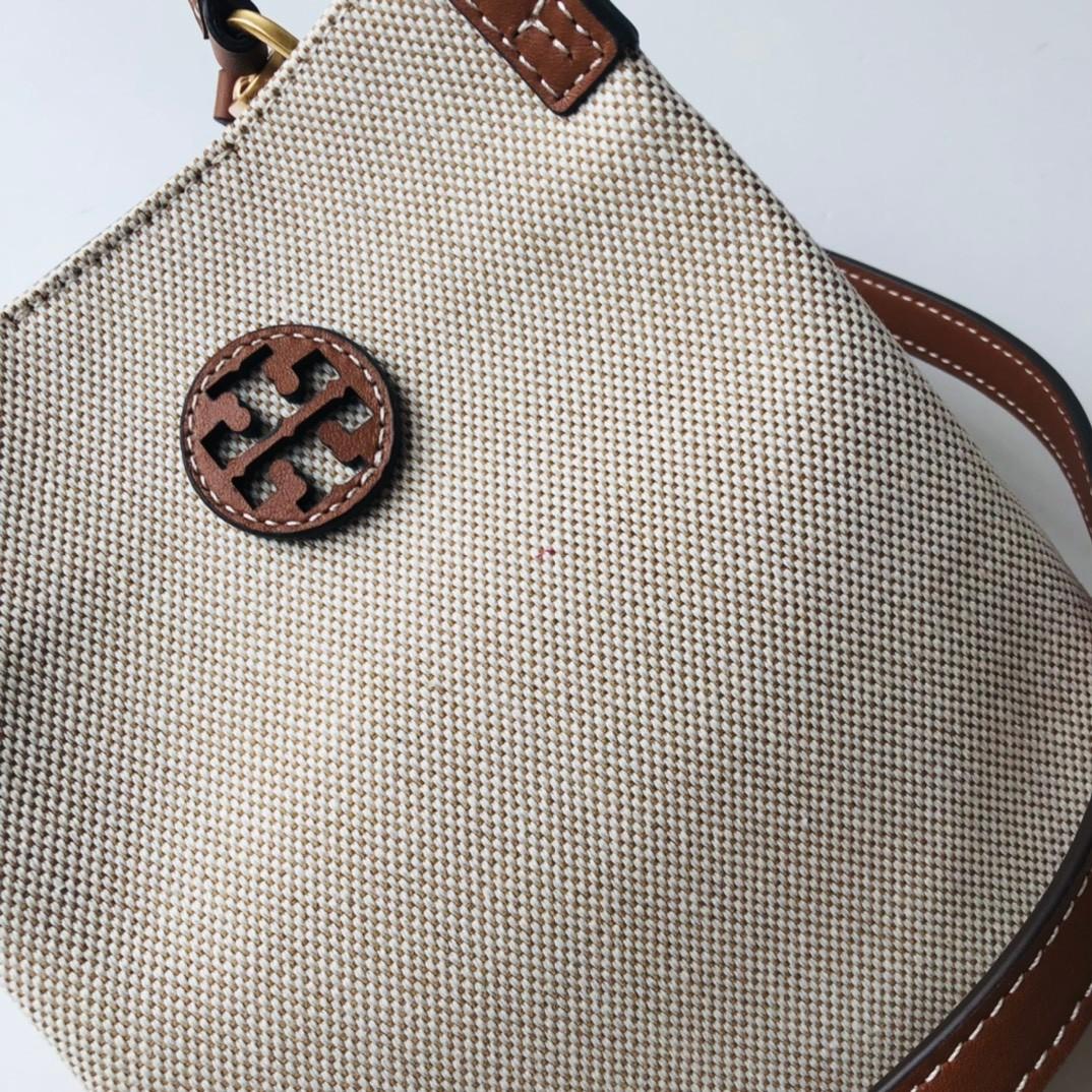 Tory Burch Blake Canvas Bucket Bag, Women's Fashion, Bags & Wallets ...