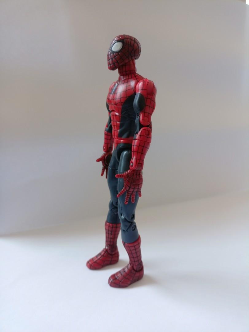 Toybiz Super Poseable Spiderman with magnetic Leap N Stick Action ...